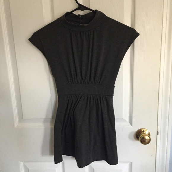 6 degrees | Tops | 6 Degrees Dark Grey Top W Tie At Waist | Poshmark